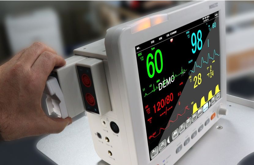 Patient Monitor “MD-12M” measuring:- SpO2, PR, NIBP, temperature, RESP ...