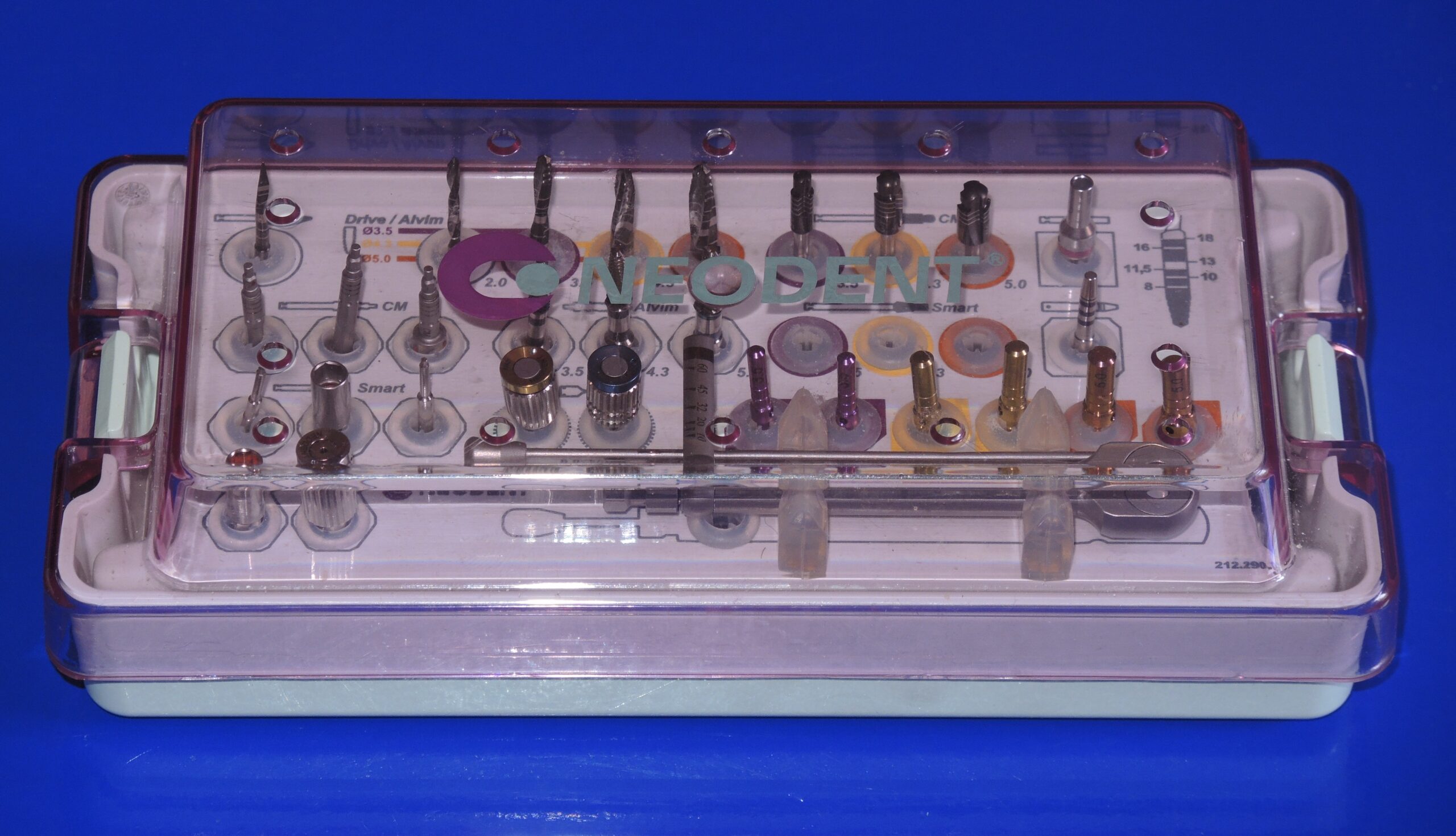 vendo set chirurgico Neodent implantologia - Annunci Odontoiatrici